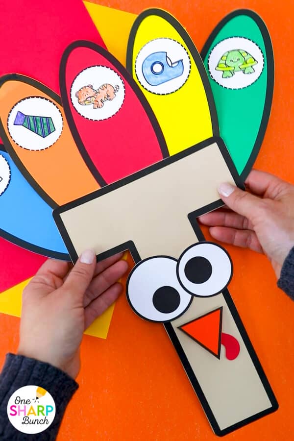 Simple T is for Turkey Craft for Kids - One Sharp Bunch